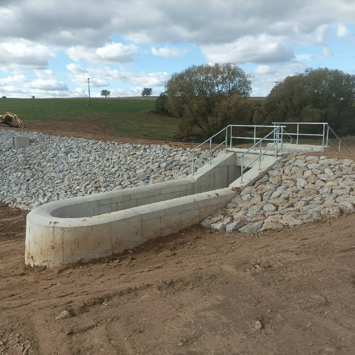 Kontakt :: gest-stavby